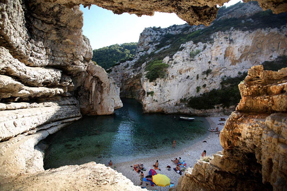 5 Amazing Dalmatian Beaches | Book Apartments in Dalmatia, Croatia
